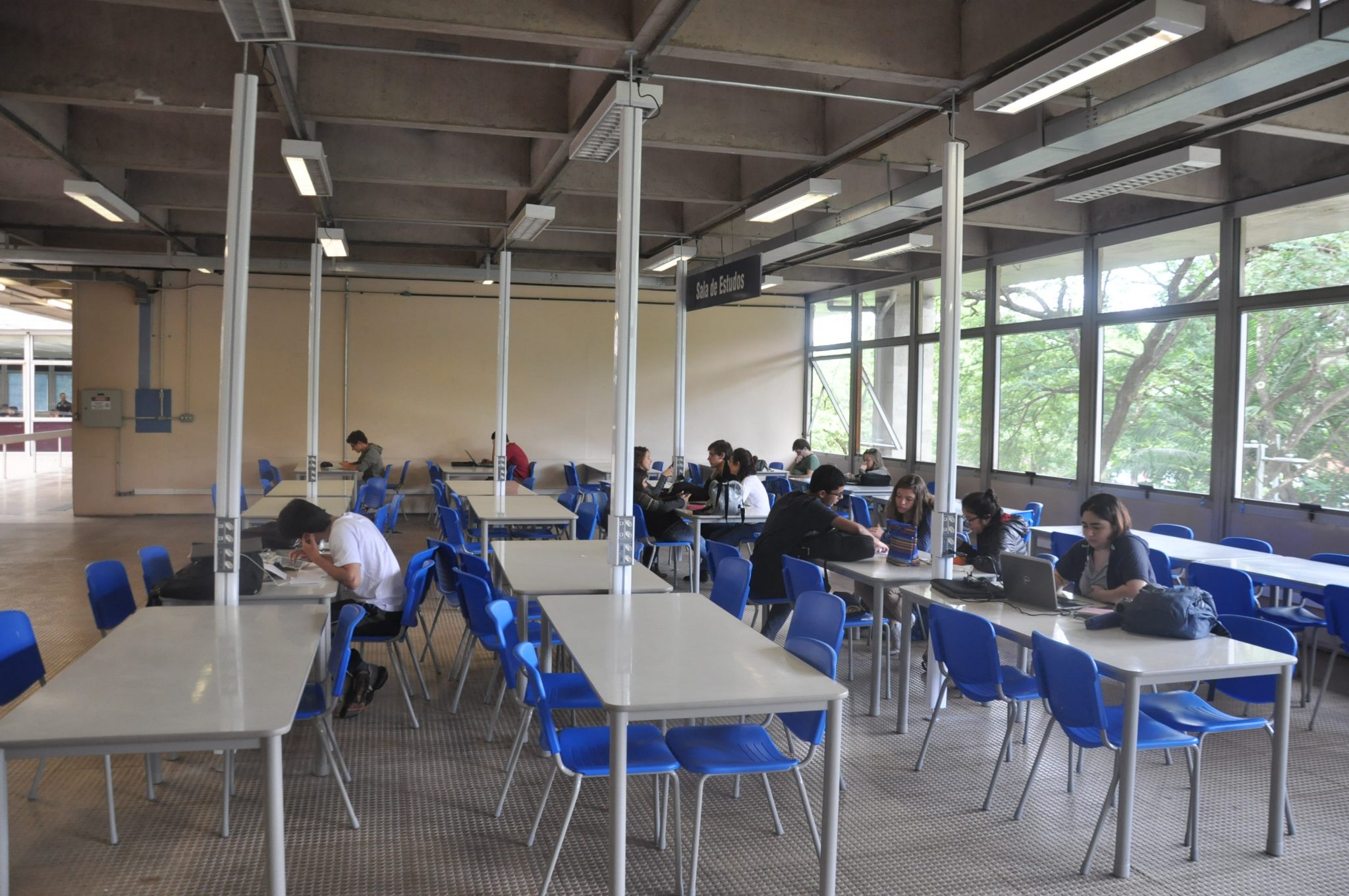 Transforme seu espaço alugado sem quebrar paredes: conheça as soluções ...